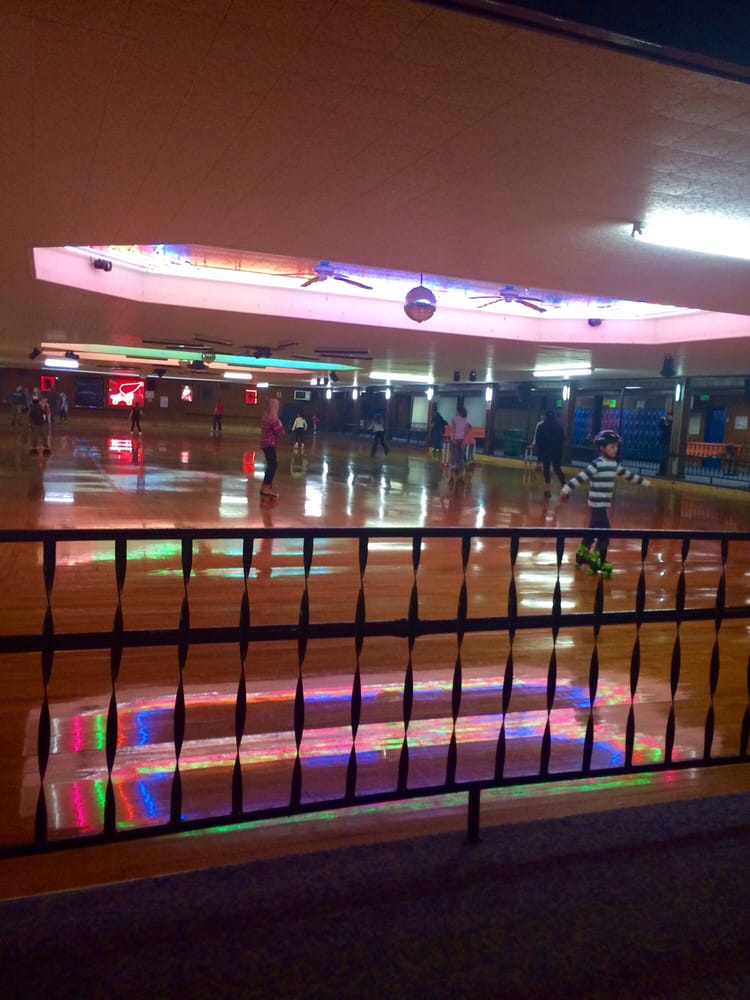 IDYL WYLD ROLLER PALACE - Updated December 2025 - 4013 S Meridian St ...