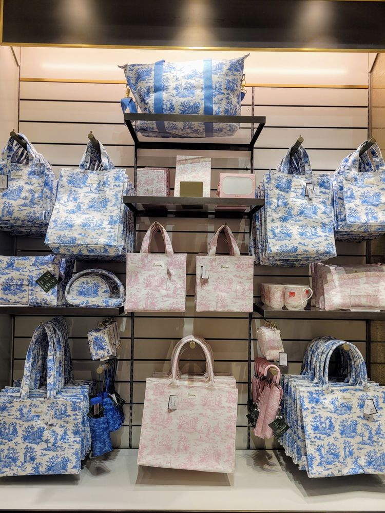 HARRODS - Updated January 2026 - 53 Photos & 13 Reviews - Terminal 5 ...