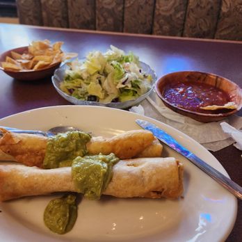 LA VILLA KITCHEN - Updated December 2024 - 141 Photos & 288 Reviews ...