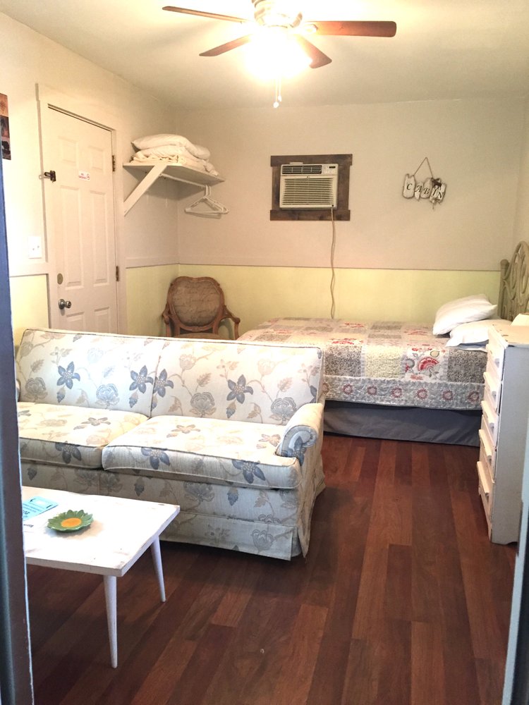 WAGON WHEEL RESORT - Updated August 2025 - 13 Photos - 2655 Hwy 101 ...