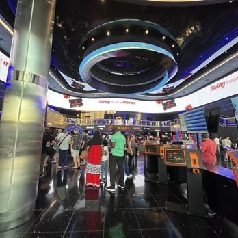 REGAL IRVINE SPECTRUM - Updated June 2024 - 953 Photos & 993 Reviews ...