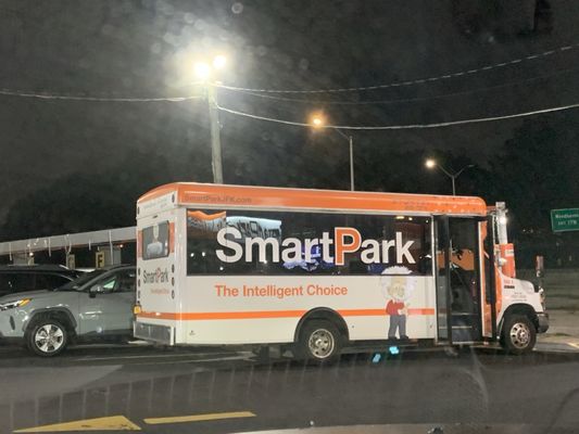 SMARTPARK JFK - Updated October 2025 - 17 Photos & 240 Reviews - 123-10 ...