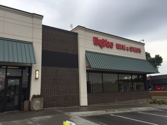 HY-VEE WINE & SPIRITS - Updated August 2025 - 1101 6th St NW, Rochester ...