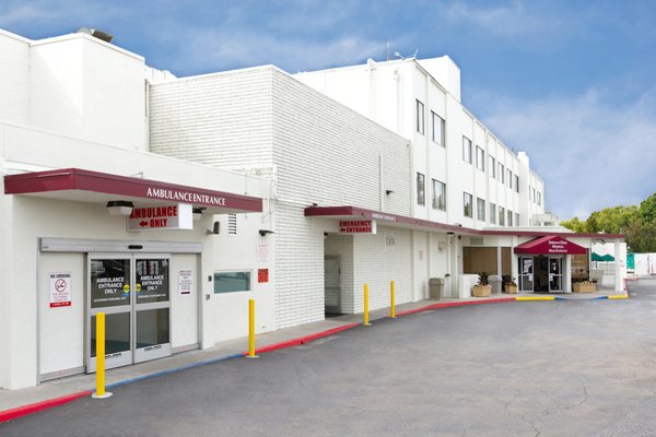 SHERMAN OAKS HOSPITAL - Updated April 2025 - 78 Photos & 455 Reviews ...