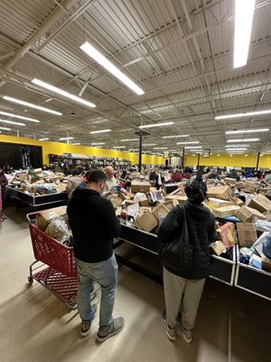 TREASURE HUNT LIQUIDATORS - 16 Photos - 5957 E Virginia Beach Blvd ...