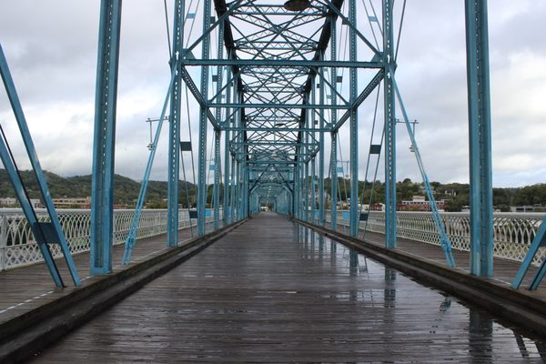 WALNUT STREET BRIDGE - Updated November 2024 - 346 Photos & 118 Reviews ...