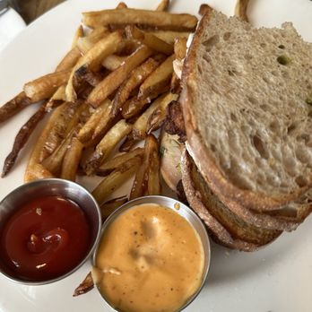 TINY BOXWOODS - Updated January 2025 - 1678 Photos & 1551 Reviews - 3614 W Alabama St, Houston ...