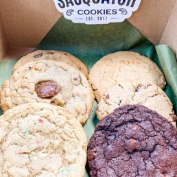 SASQUATCH COOKIES - Updated May 2025 - 83 Photos & 101 Reviews - 1020 E ...