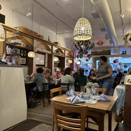 CAFE ALSACE - Updated June 2025 - 198 Photos & 319 Reviews - 121 E ...