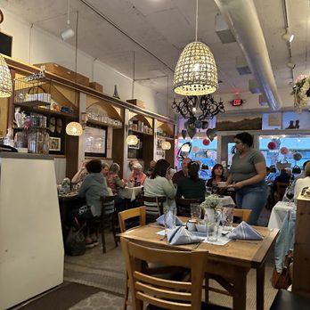 CAFE ALSACE - Updated June 2025 - 198 Photos & 319 Reviews - 121 E ...