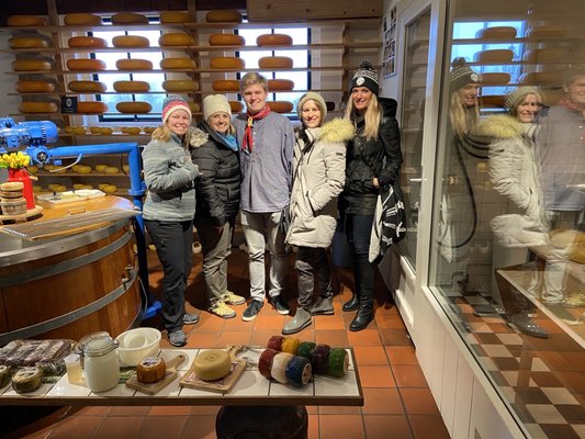 KAASMAKERIJ JACOB HOEVE - Updated May 2024 - Hoogedijk 8, Katwoude ...