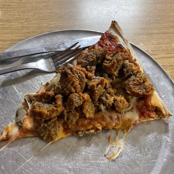 FIORI’S PIZZARIA - Updated October 2025 - 238 Photos & 593 Reviews ...