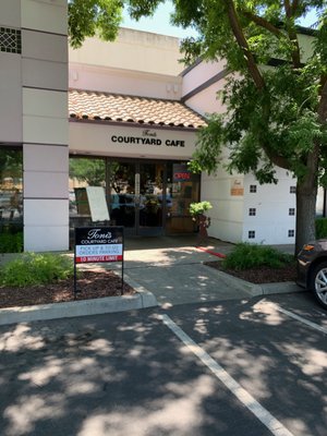 TONI’S COURTYARD CAFÉ - 383 Photos & 645 Reviews - 516 W 18th St ...