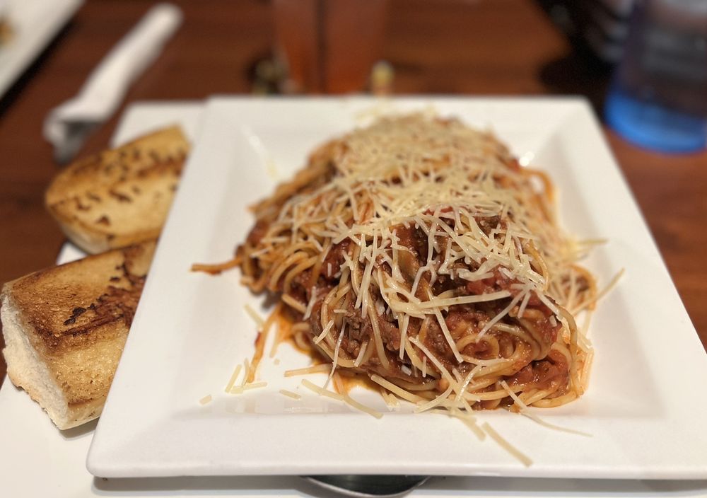 Flowing Tide Pub 2 - Cheap - Sports Bars - Updated June 2025 - 406 ...