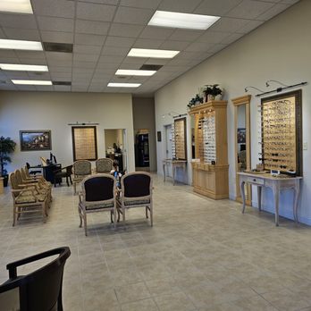 JOHNSON CURRAN OPTOMETRY CENTERS - Updated December 2025 - 57 Photos ...