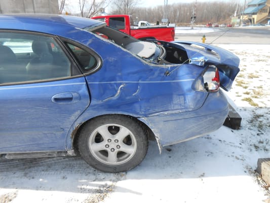 COLLISION SOLUTIONS - Updated October 2025 - 44 Photos - 330 N Front St ...