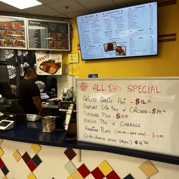 LOCO MOCO DRIVE INN - Updated July 2024 - 186 Photos & 124 Reviews - 94 ...