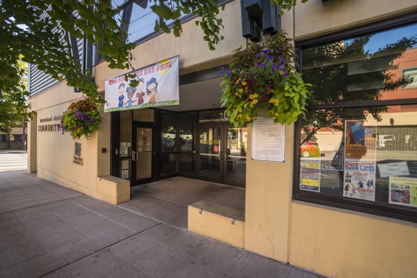 INTERNATIONAL DISTRICT/CHINATOWN COMMUNITY CENTER - Updated December ...