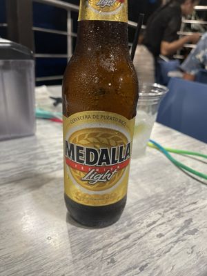 EL MUELLE RESTAURANT BAR & GRILL - Updated December 2025 - 11 Photos ...