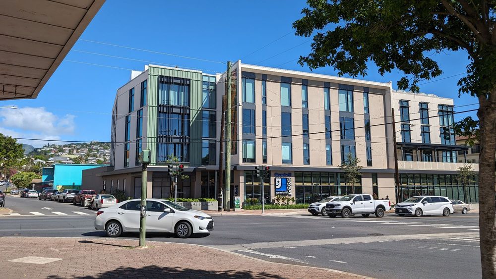 GOODWILL HAWAII - Updated August 2025 - 127 Photos & 102 Reviews - 3638 ...