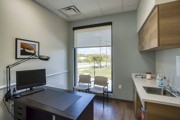 THE HAND TO SHOULDER CENTER - Updated December 2025 - 41 Photos - 5612 ...