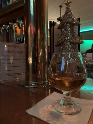 CORNER HOUSE ON THE LAKE - Updated August 2025 - 88 Photos & 164 ...