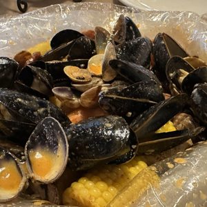 FATFISH ON THE WATER - Updated July 2024 - 428 Photos & 353 Reviews ...