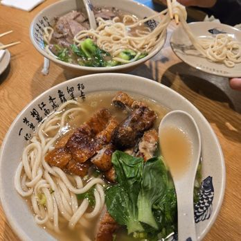 OX2 BUNS & NOODLES - Updated October 2025 - 28 Photos & 26 Reviews ...
