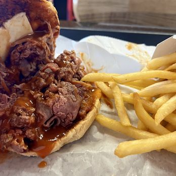 BILL & BOB’S ROAST BEEF - Updated December 2025 - 63 Photos & 107 ...