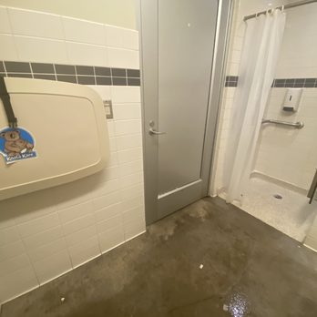 LYNNWOOD RECREATION CENTER - Updated November 2024 - 73 Photos & 114 ...