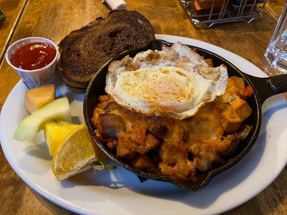 GEORGETOWN PUB - Updated April 2024 - 52 Photos & 28 Reviews - 1101 Bow ...