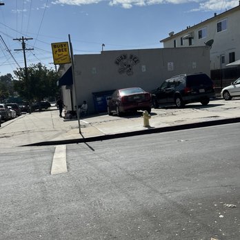 BUSY BEE MARKET - Updated May 2025 - 1117 Photos & 2066 Reviews - 2413 ...