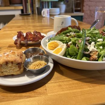 JUNEBERRY TABLE - Updated October 2024 - 231 Photos & 139 Reviews ...