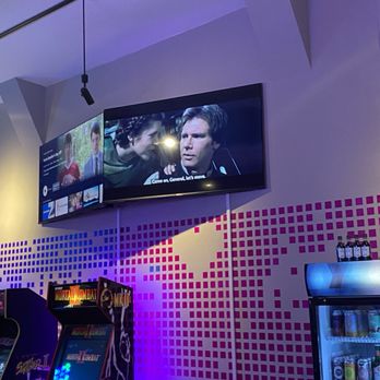 PIXELS ARCADE & TAPROOM - Updated November 2025 - 33 Photos & 24 Reviews - 1137 4th St, San ...