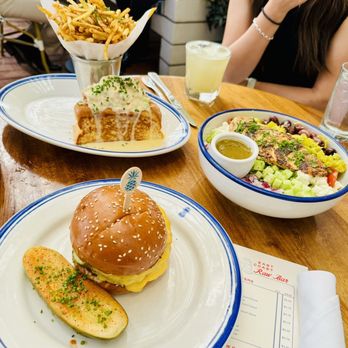 HUDSON HOUSE - Updated June 2024 - 811 Photos & 563 Reviews - 4933 Belt ...