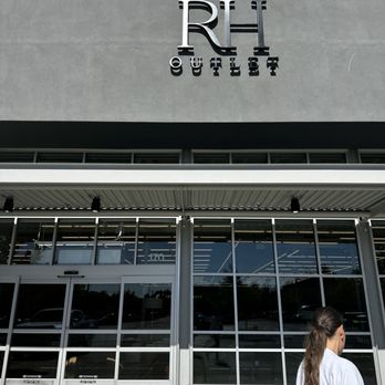RH OUTLET PORTLAND - Updated November 2025 - 14 Photos - 3485 SW Cedar ...
