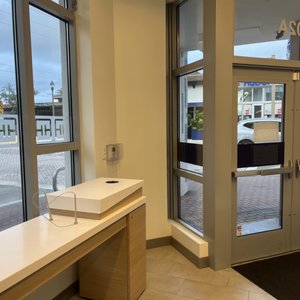 PARADISE BANK - Updated December 2025 - 13 Reviews - 2420 N Federal Hwy ...