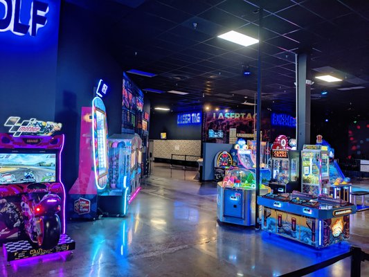 AR’S ENTERTAINMENT HUB - Updated October 2024 - 60 Photos & 25 Reviews ...