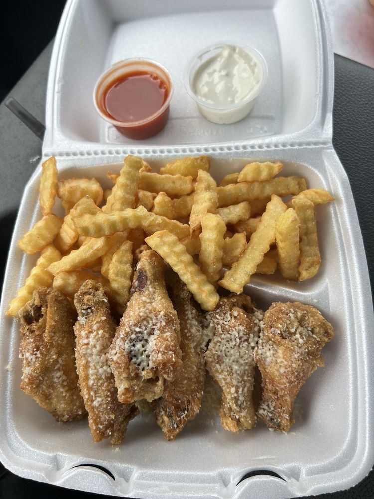 WING SHACK - Updated July 2025 - 49 Photos & 59 Reviews - 3260 Irving ...