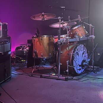 DEAD RINGER ANALOG BAR - Updated April 2025 - 53 Photos & 24 Reviews ...