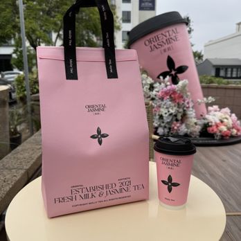 MOLLY TEA - Updated August 2025 - 1257 Photos & 914 Reviews - 425 W ...