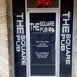 THE SQUARE PUB - Updated December 2025 - 19 Photos & 20 Reviews - 30 W ...