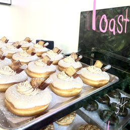 GROUNDS DONUT HOUSE - Updated October 2025 - 211 Photos & 64 Reviews ...