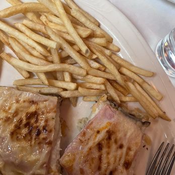 BRASSERIE LE BOUCHON RESTAURANTS - Updated July 2025 - 252 Photos & 296 ...