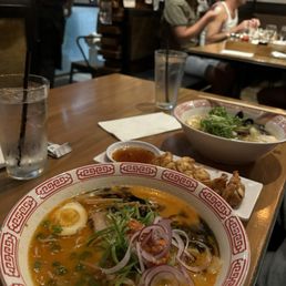 TIGER DEN - Updated May 2025 - 2095 Photos & 1367 Reviews - 9889 ...