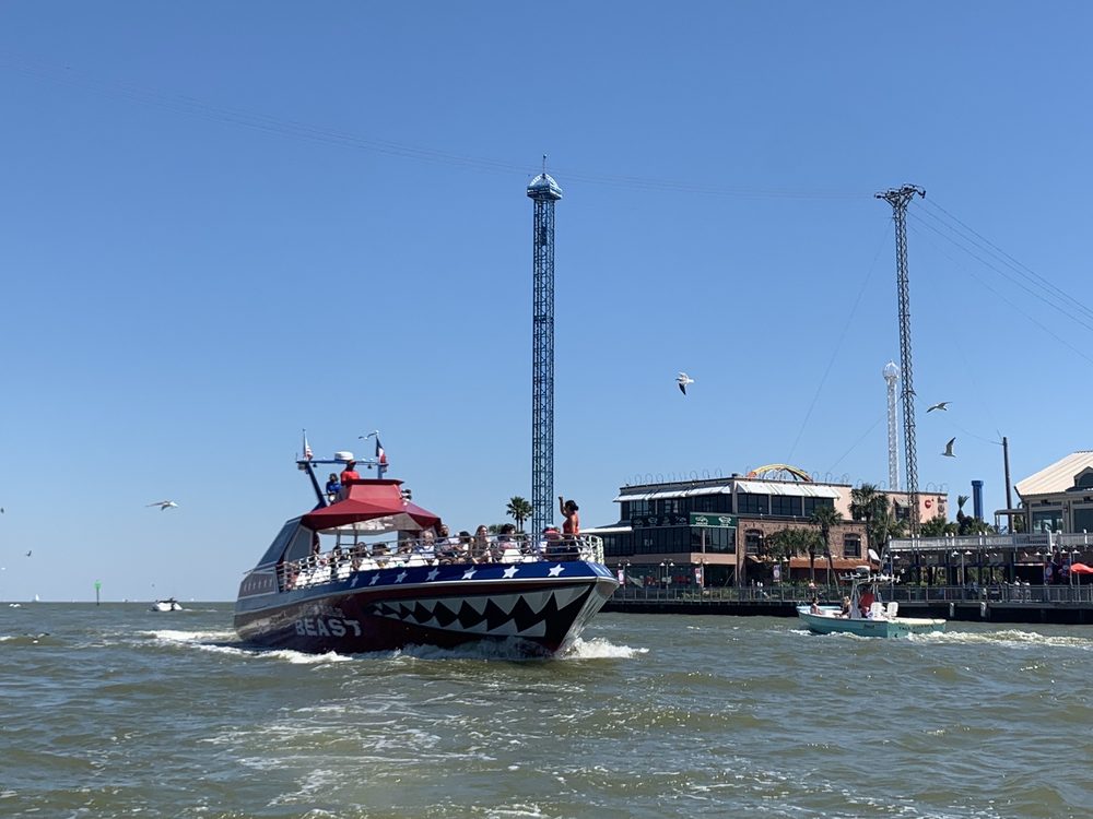 BOARDWALK BEAST - Updated July 2025 - 5 Kemah Waterfront St, Kemah ...