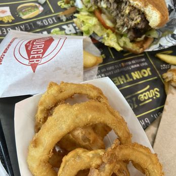 FATBURGER - Updated September 2025 - 156 Photos & 246 Reviews - 5001 ...