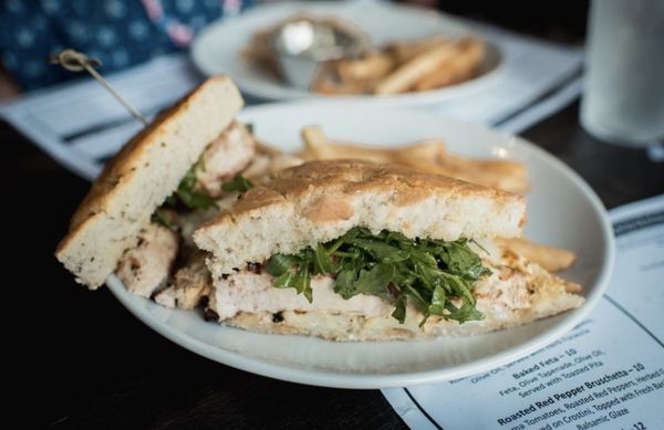 PIES ON POST - Updated October 2025 - 87 Photos & 90 Reviews - 3310 ...