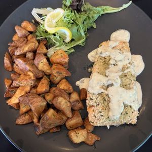 THE RUMPLED QUEEN - Updated October 2025 - 14 Photos & 11 Reviews - 387 ...