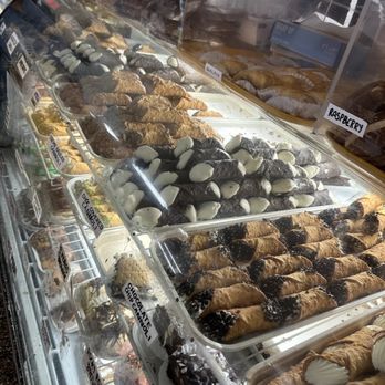 BOVA’S BAKERY - 1506 Photos & 1662 Reviews - 134 Salem St, Boston ...